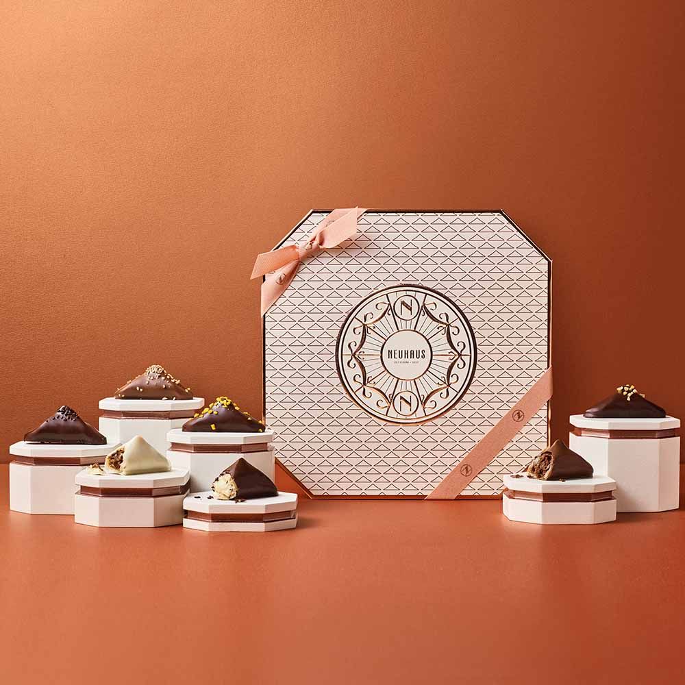 premium packaging icon